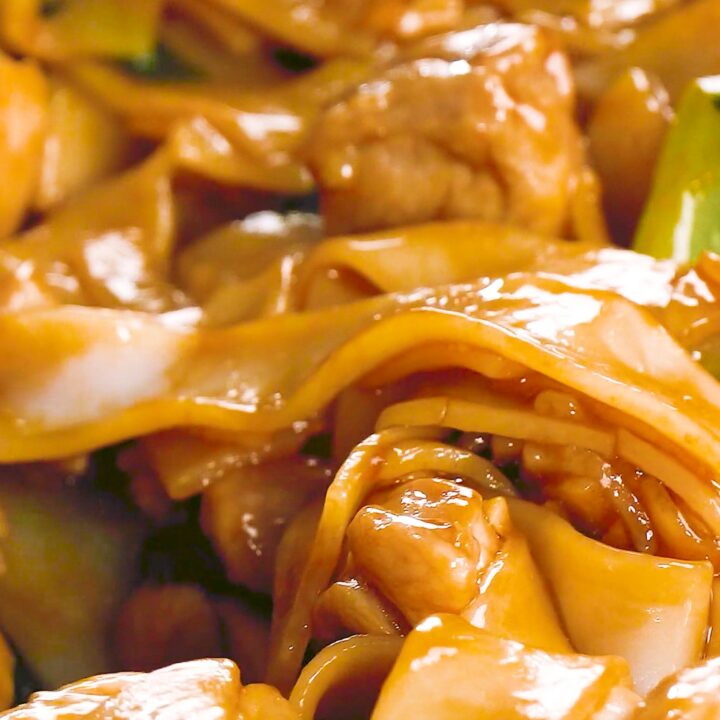 Pad See Eww - Khin's Kitchen | Thai Cuisine | Street food