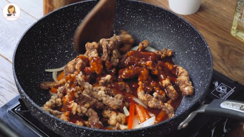 Crispy Chilli Beef (with Sweet Chilli) - Chinese Shredded Beef