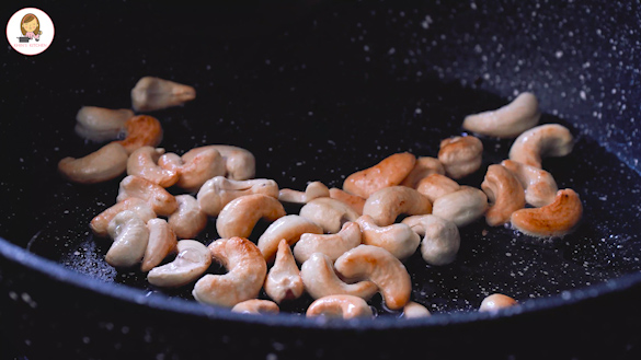 Cashew Chicken | Khinskitchen | Thai cuisine | Quick & Easy