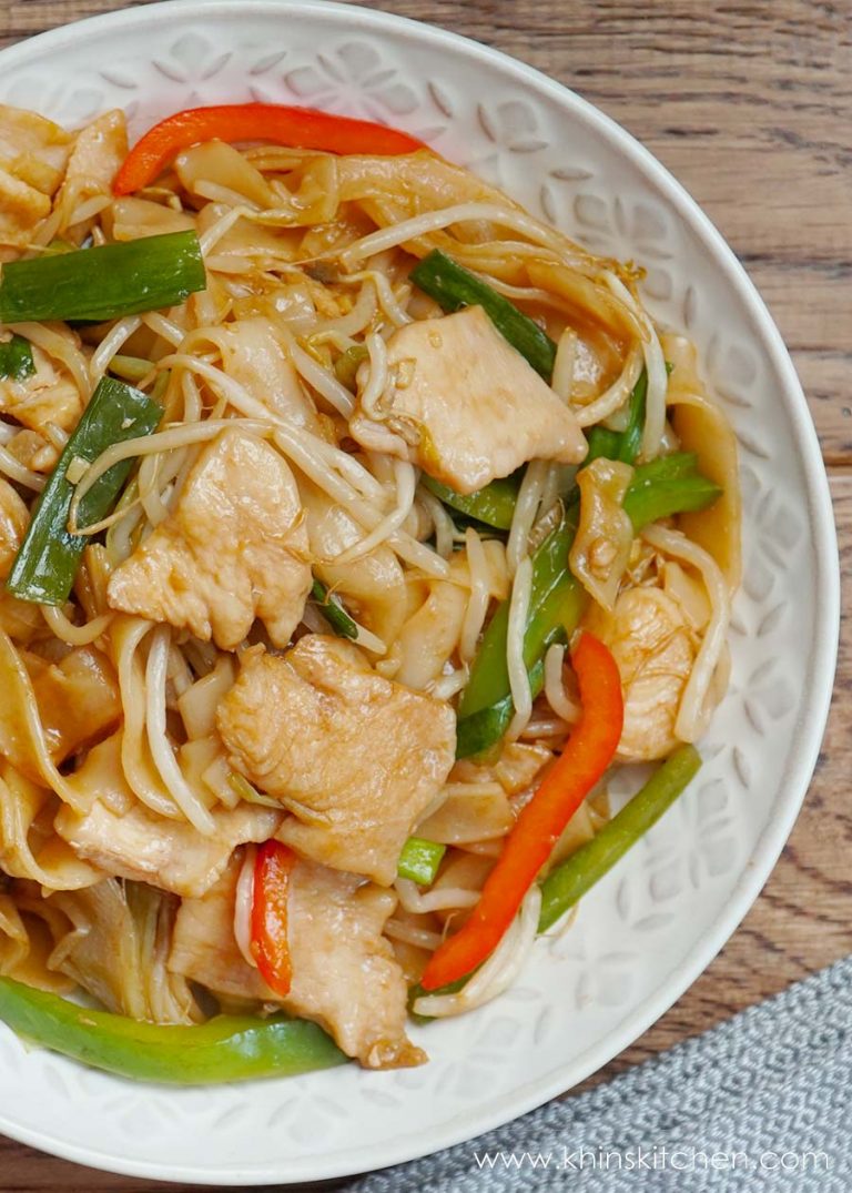 Chicken Chow Fun ( Chicken Fried Rice Noodles) - Khin's Kitchen ...
