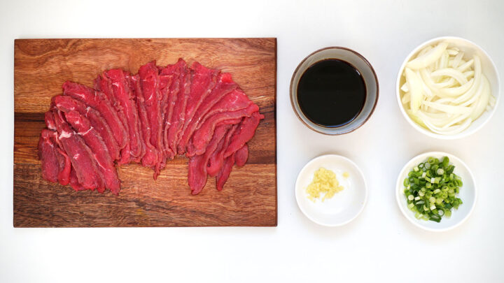 Gyudon ( Japanese Beef Bowl ) - Khin's Kitchen Asian Beef Bowl Recipes