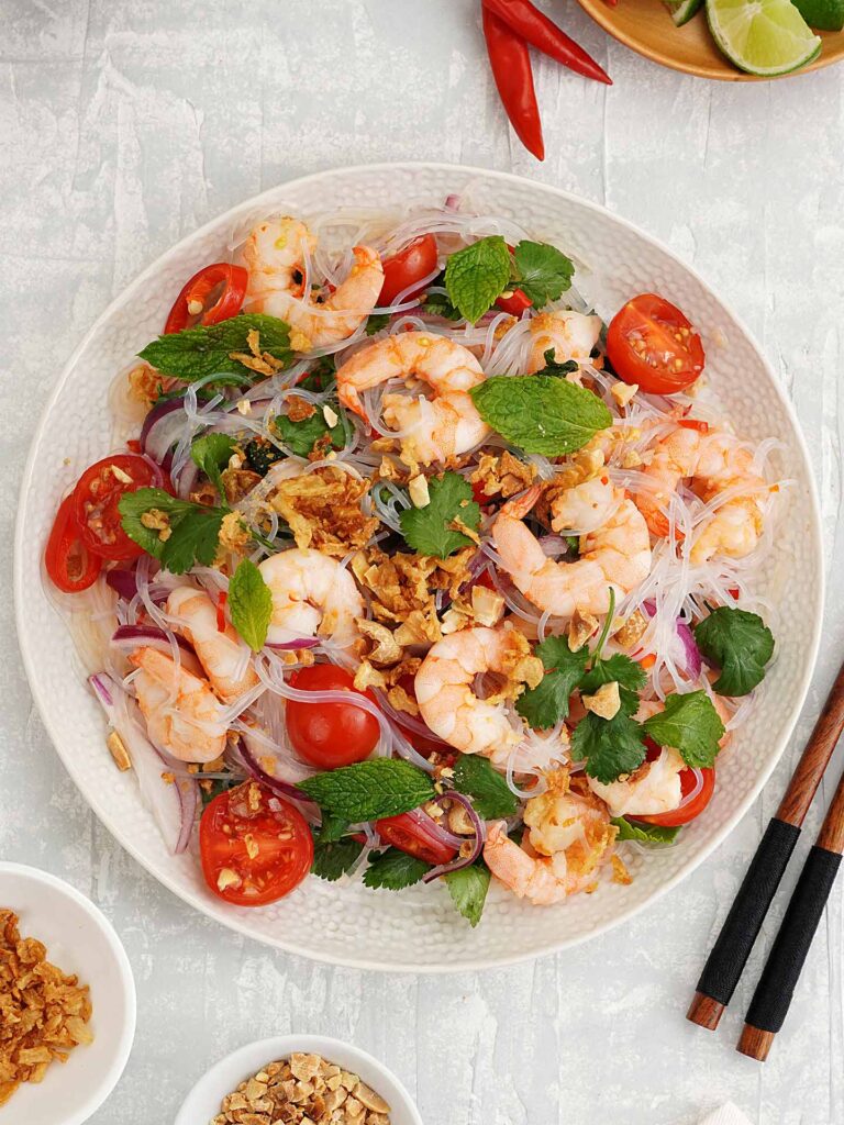 Spicy Garlic Prawn Pasta - Khin's Kitchen