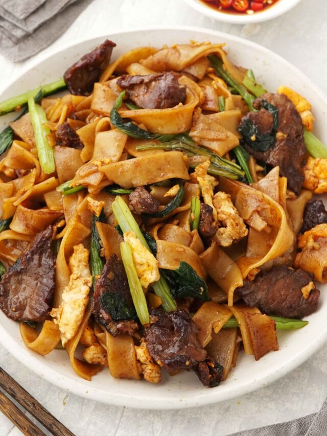 Khao Pad ( Thai Fried Rice ) - Khin's Kitchen