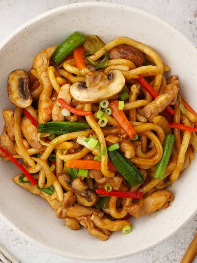 Beef Udon Stir Fry - Khin's Kitchen Yaki Udon Recipe