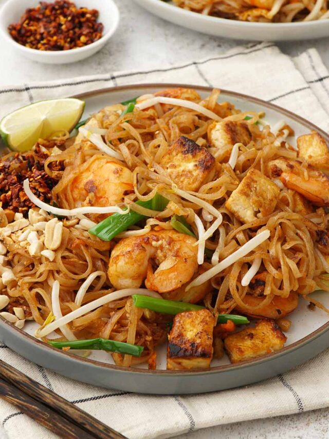 Khao Pad ( Thai Fried Rice ) - Khin's Kitchen