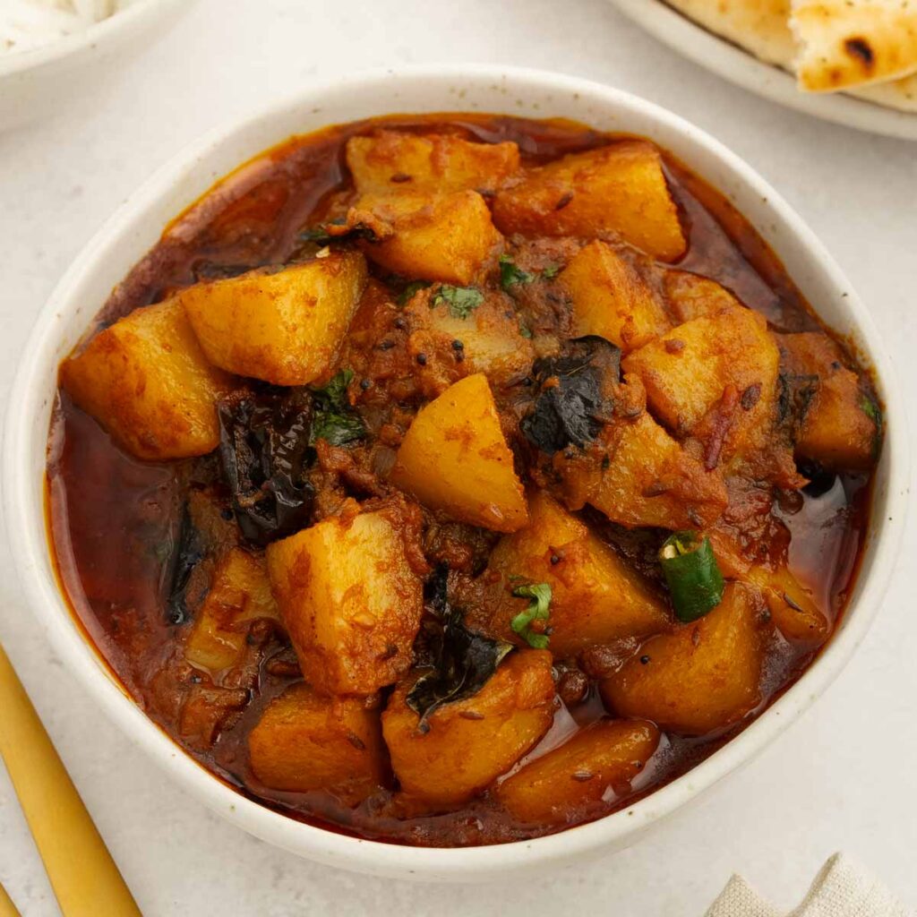 Indian Potato Curry ( Aloo Curry ) - Khin's Kitchen