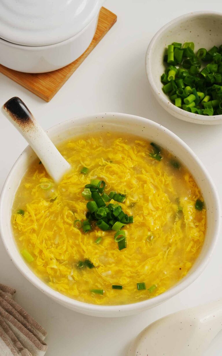 Egg Drop Soup ( Easy 10-Minute ) - Khin's Kitchen