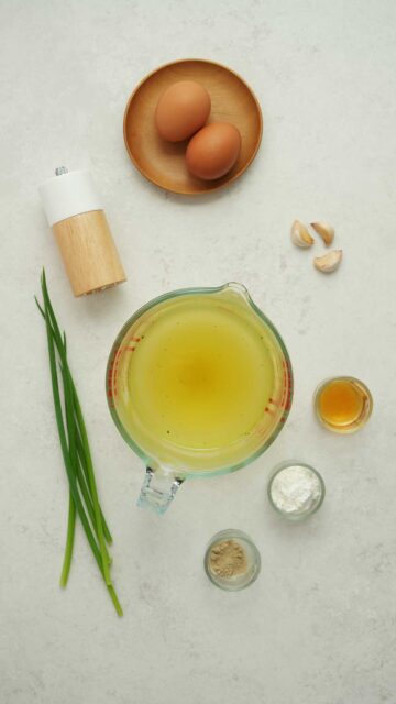 Egg Drop Soup ( Easy 10-Minute ) - Khin's Kitchen